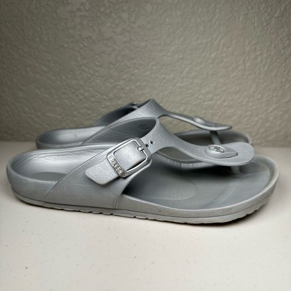 Birkenstock | Shoes | Birkenstock Girls Gizeh 3 Essential Flip Flop ...